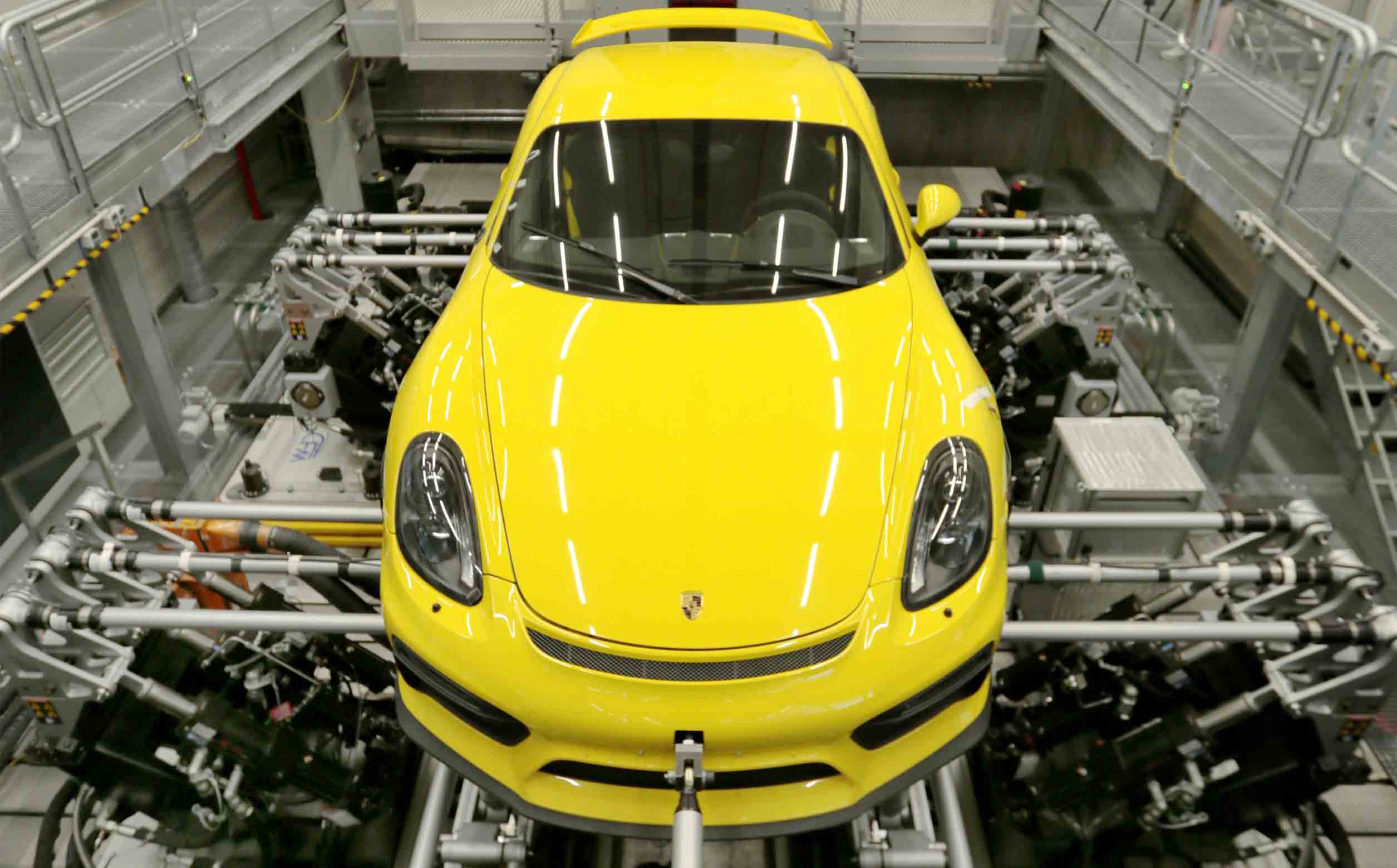 329i 型道路模拟器